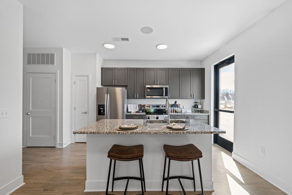 9433 Avant Ave #2210, Indianapolis, IN 46240 - See Est. Value, Schools ...