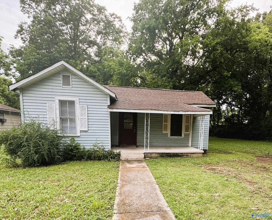 517 12th Ave NW, Decatur, AL 35601 | MLS# 21862705 | Trulia