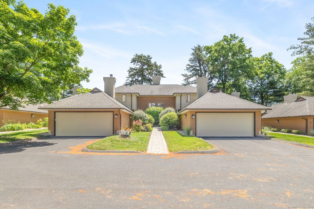 5 Kensington Park, Bloomfield, CT 06002 - See Est. Value, Schools & More