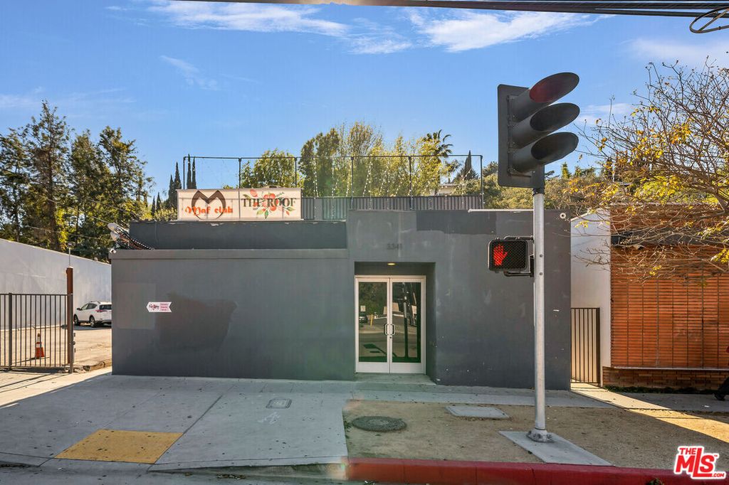3341 Cahuenga Blvd W, Los Angeles, CA 90068 | MLS# 24-352645 | Trulia