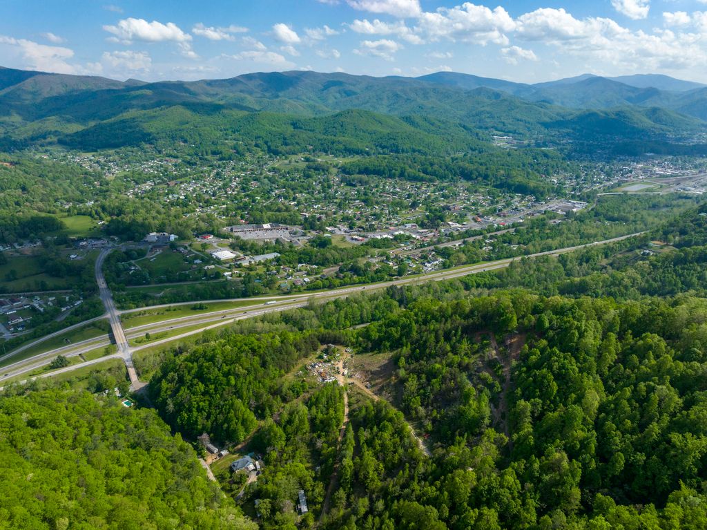 Harris hollow Rd, Erwin, TN 37650 - See Est. Value, Schools & More