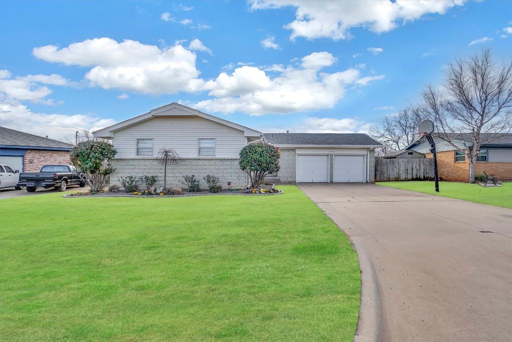 266 William Dr, Altus, OK 73521 | Trulia