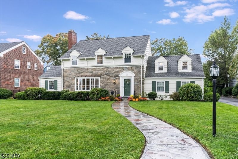 566 Ridgewood Ave, Glen Ridge, NJ 07028 - See Est. Value, Schools & More