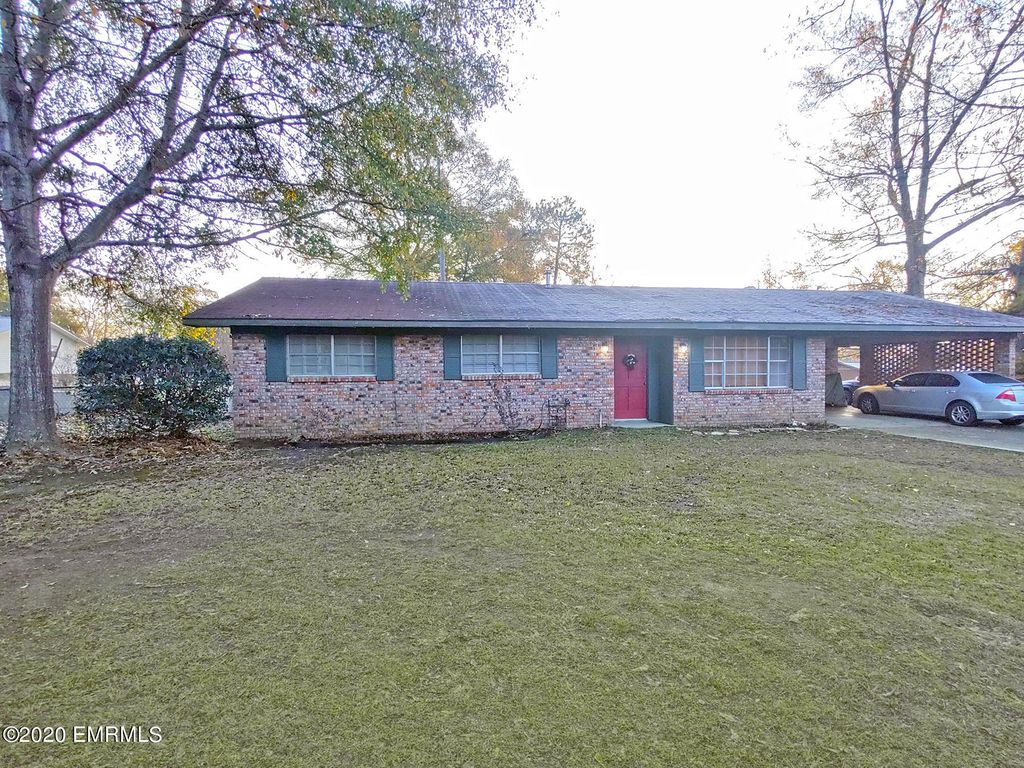 4490 Old Homestead Rd, Meridian, MS 39301 - See Est. Value, Schools & More
