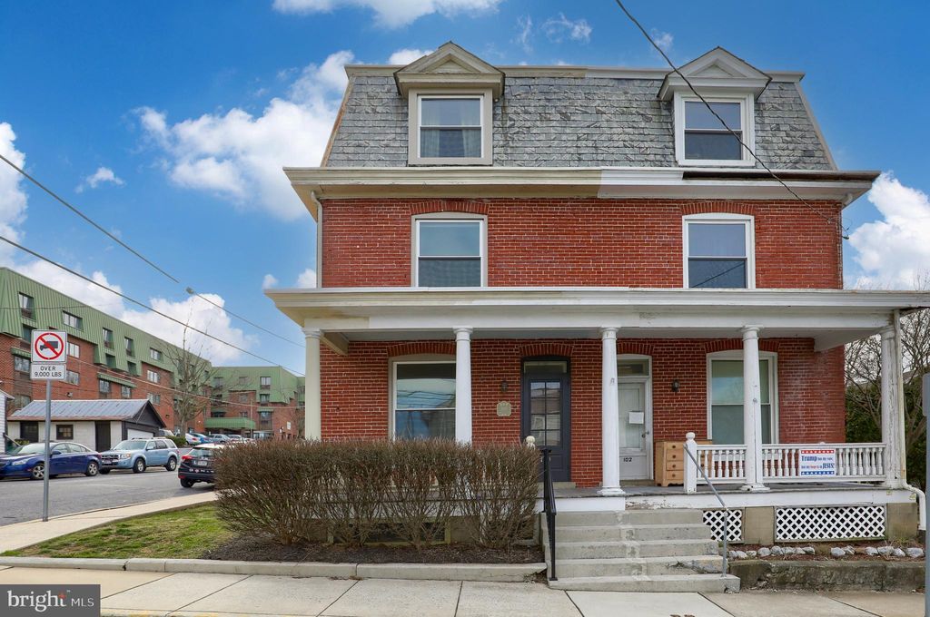 100 Lake St, Ephrata, PA 17522 | Trulia