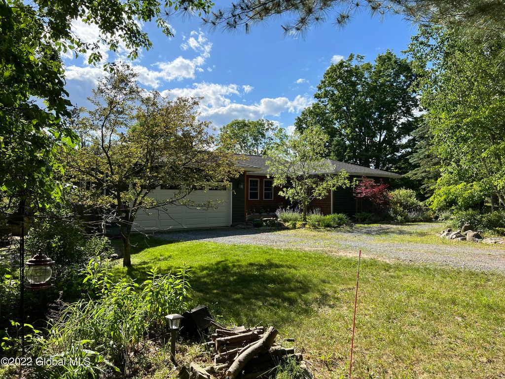 19 Rabbit Road, Greenwich, NY 12834 - See Est. Value, Schools & More