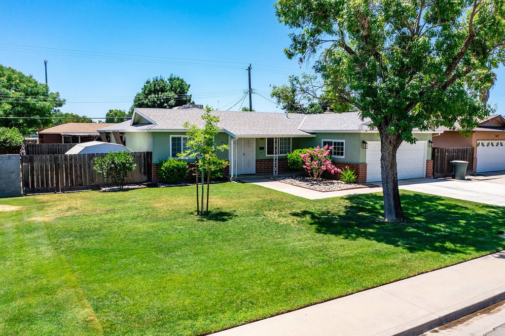 413 E Spruce Avenue, Lemoore, CA 93245 | Trulia