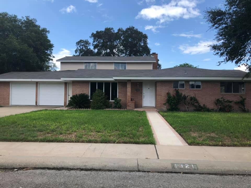 1321 Jefferson St, Alice, TX 78332 - See Est. Value, Schools & More