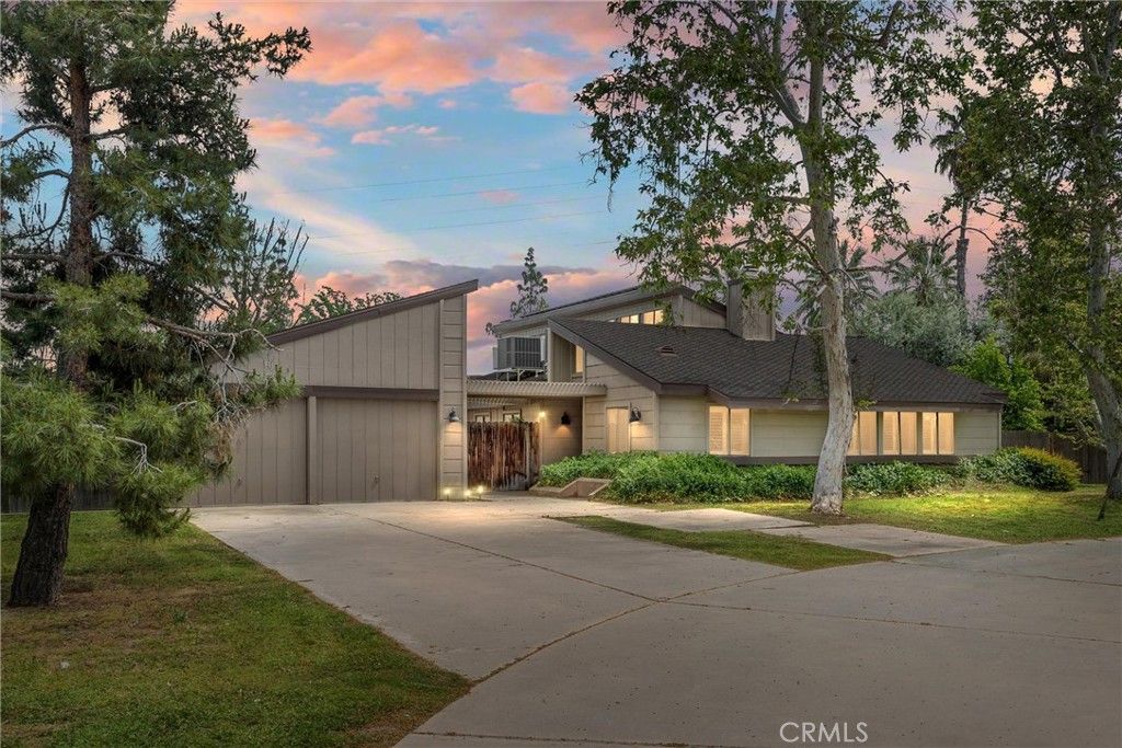 6816 Coffee Rd, Bakersfield, CA 93308 - See Est. Value, Schools & More