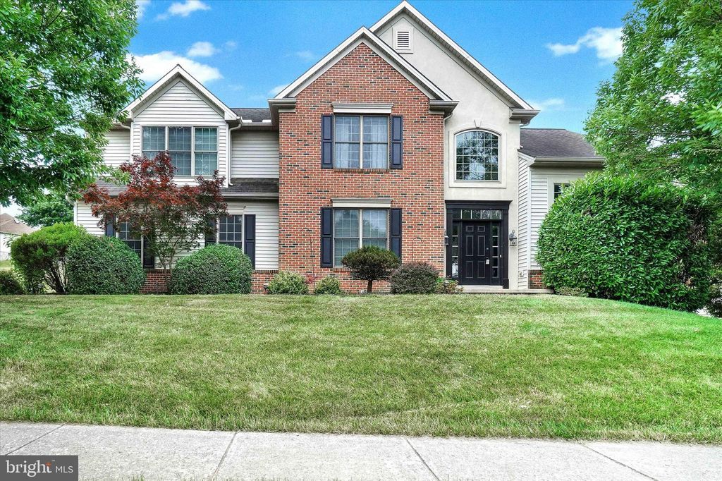 2724 Woodspring Dr, York, PA 17402 - See Est. Value, Schools & More