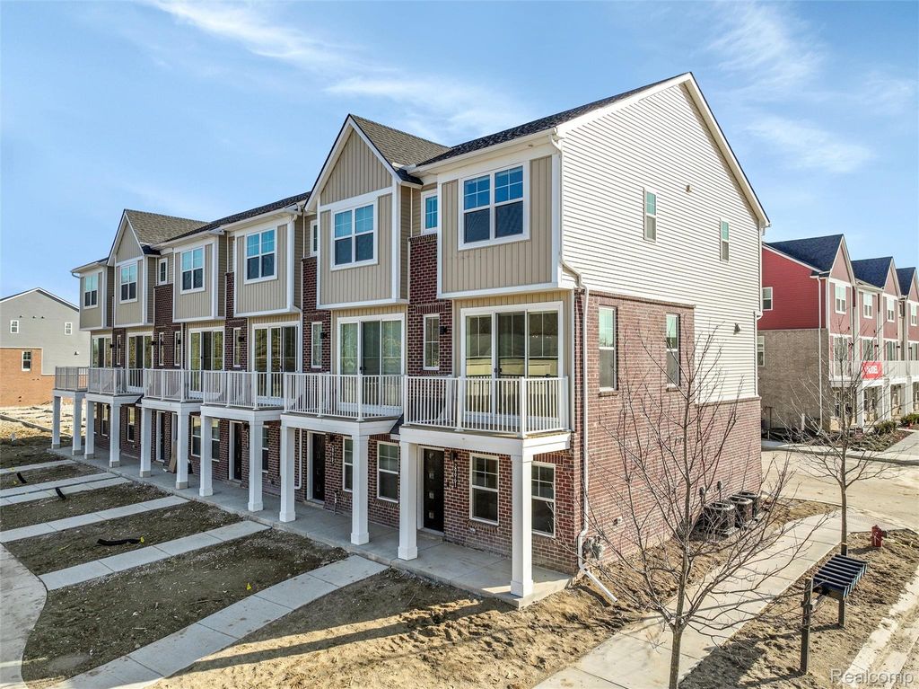 30025 E Center St #17, New Hudson, MI 48165 | MLS# 20251052274 | Trulia