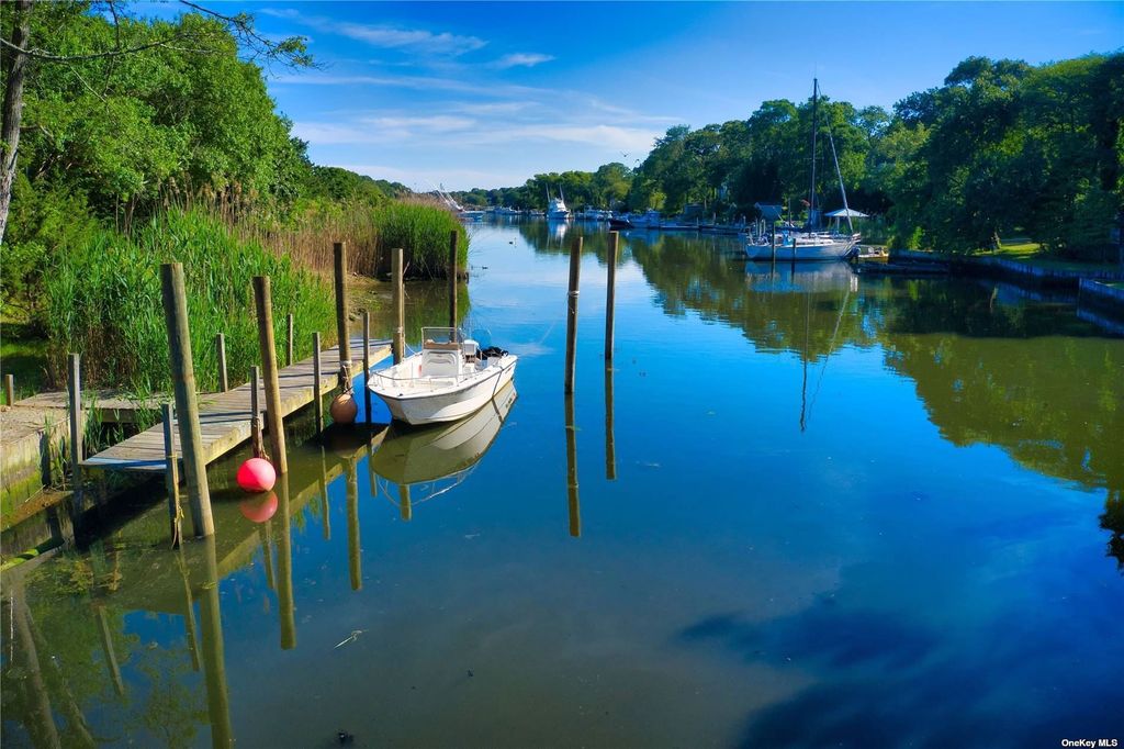 32 Senix Avenue, Center Moriches, NY 11934 | Trulia