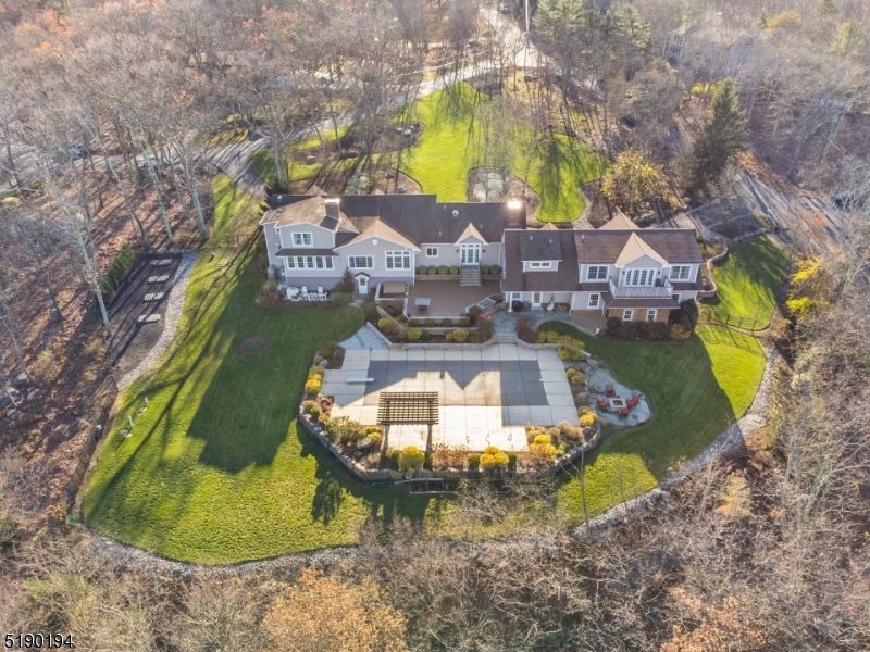 752 Ridge Road Ter, Kinnelon, NJ 07405 - See Est. Value, Schools & More