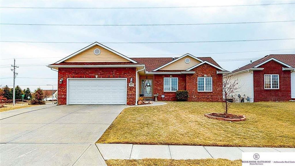 16333 Heather St, Omaha, NE 68136 | Trulia