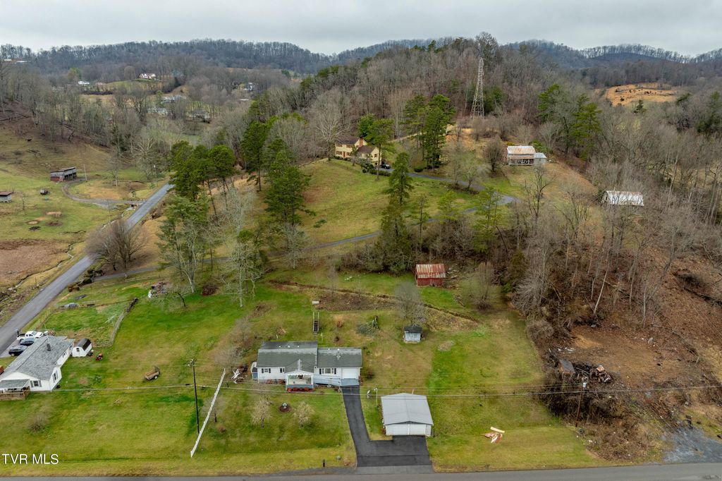 8005 Cunningham Rd, Bristol, VA 24202 | Trulia