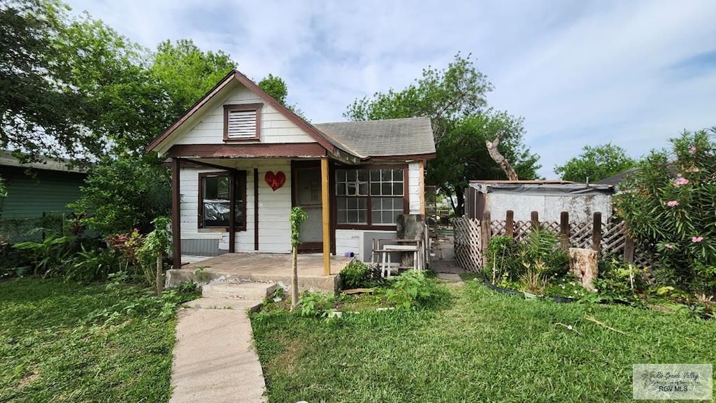 1214 W Lincoln Ave, Harlingen, TX 78550 | MLS# 29751001 | Trulia