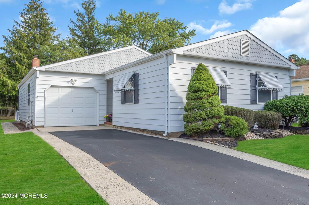 67 Redhook Bay Drive, Toms River, NJ 08757 - See Est. Value, Schools & More