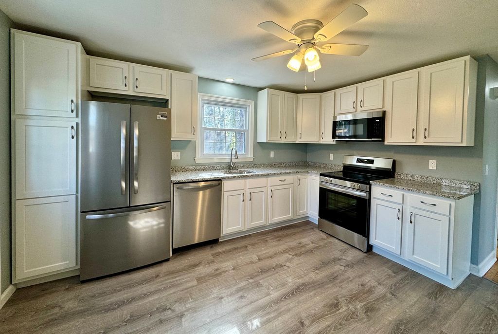 28 Chapel Hill Rd, Oakdale, CT 06370 | MLS# 24013595 | Trulia