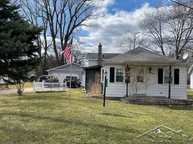 3898 Mack Rd, Saginaw, MI 48601 - See Est. Value, Schools & More