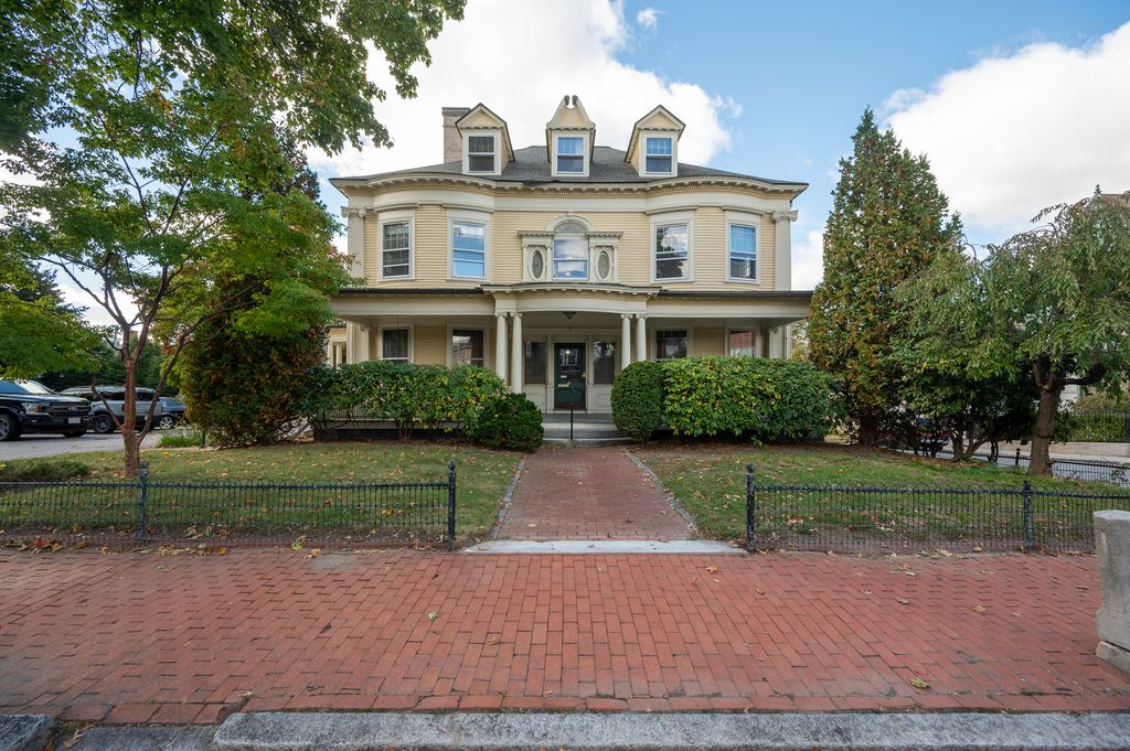 7 Oak Street - Worcester, MA - Trulia | Trulia