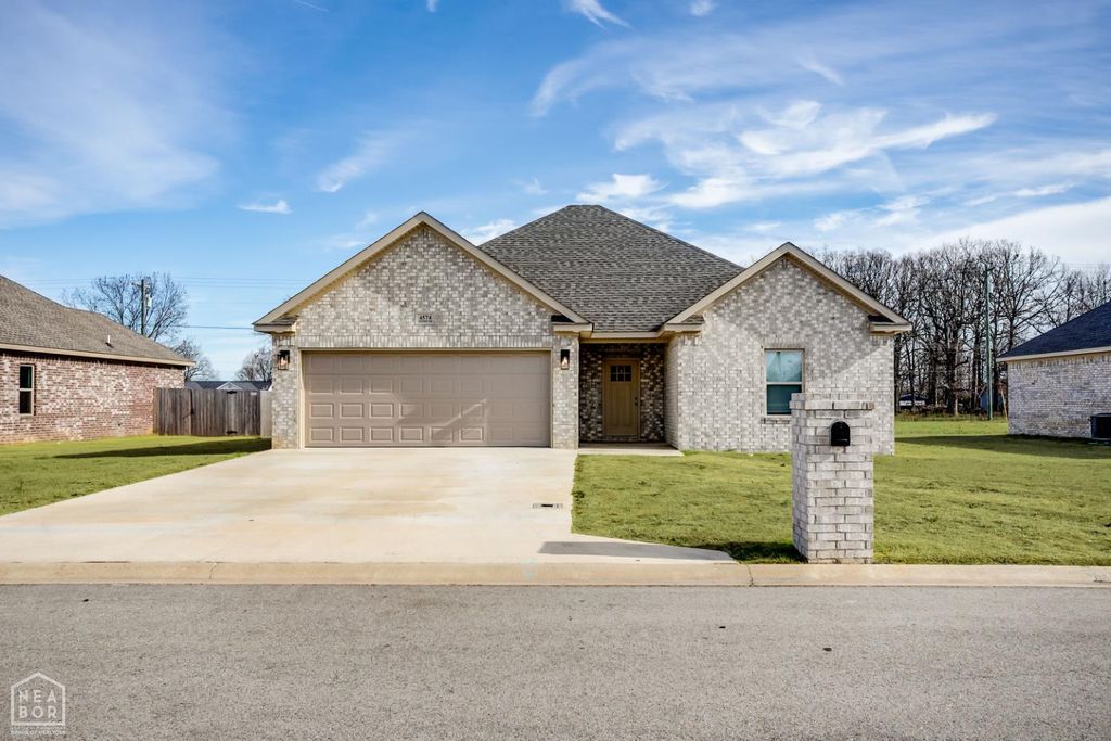 4574 Plymouth St, Jonesboro, AR 72405 | MLS# 10127005 - Trulia | Trulia