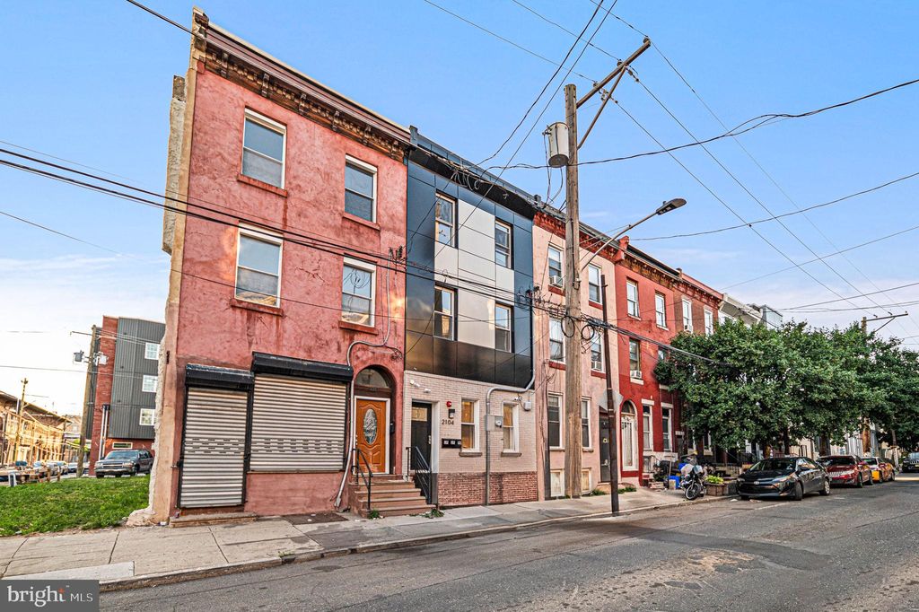 2104 N 8th St, Philadelphia, PA 19122 - See Est. Value, Schools & More
