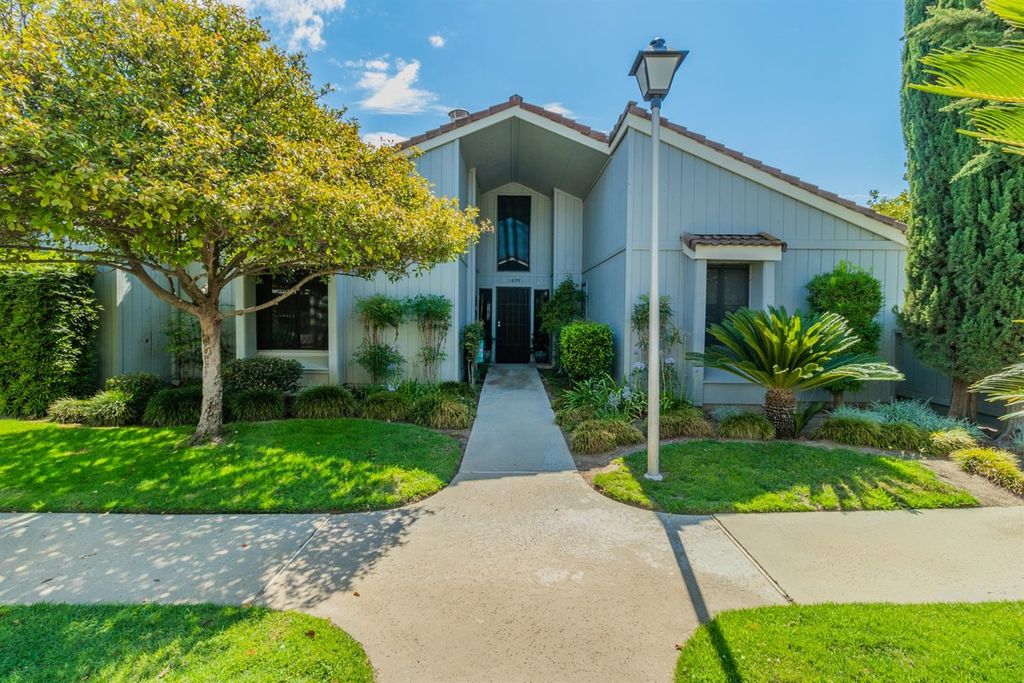 1878 Cougar Ln, Clovis, CA 93611 | Trulia