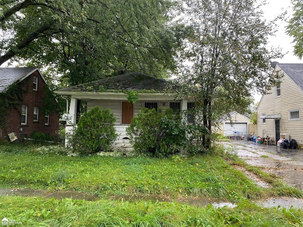 1705 Copeman Blvd, Flint, MI 48504 - See Est. Value, Schools & More