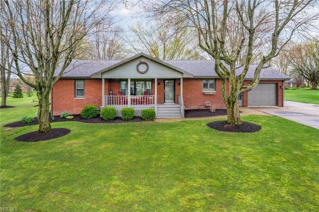 22413 Hartley Rd, Alliance, OH 44601 - See Est. Value, Schools & More