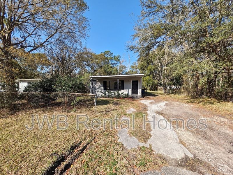 5752 Iris Blvd, Jacksonville, FL 32209 - See Est. Value, Schools & More