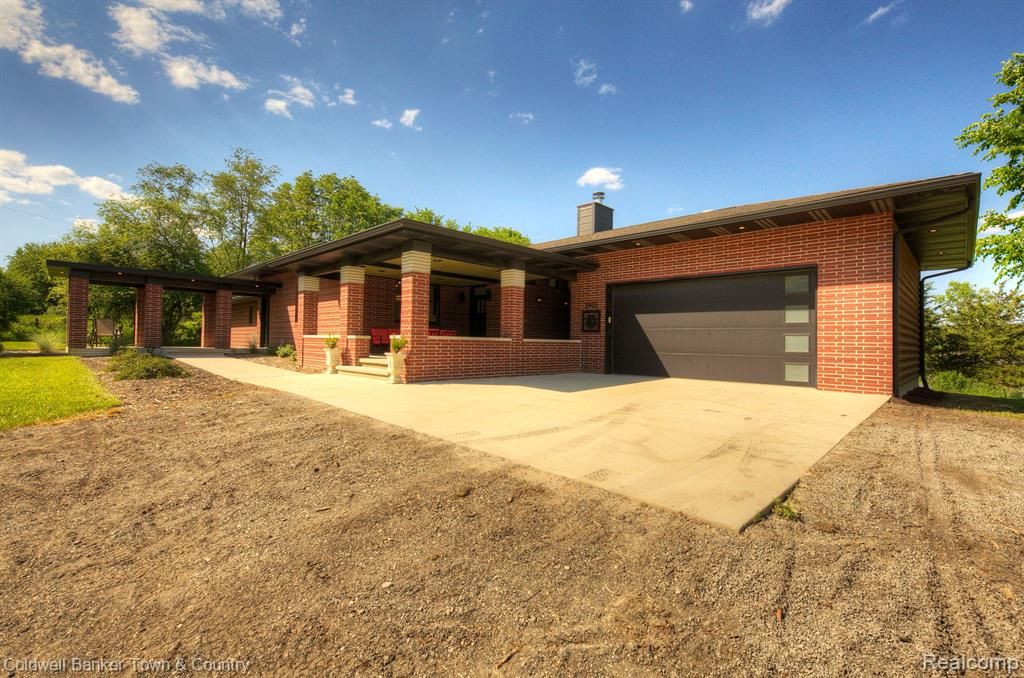 5465 E Allen Rd, Howell, MI 48855 - See Est. Value, Schools & More