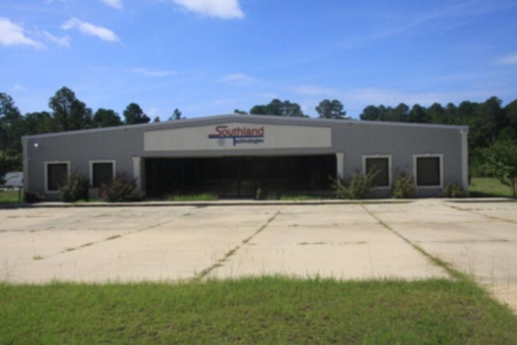 106 E Industrial Blvd, Sylvester, GA 31791 - See Est. Value, Schools & More
