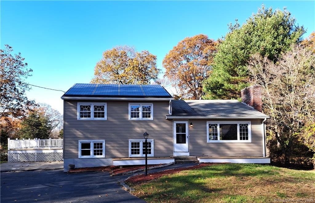 39 Barry Drive, Gales Ferry, CT 06335 - See Est. Value, Schools & More