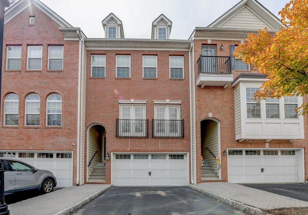 23 Creekside Ct #23, Secaucus, NJ 07094 | MLS# 260000134 | Trulia