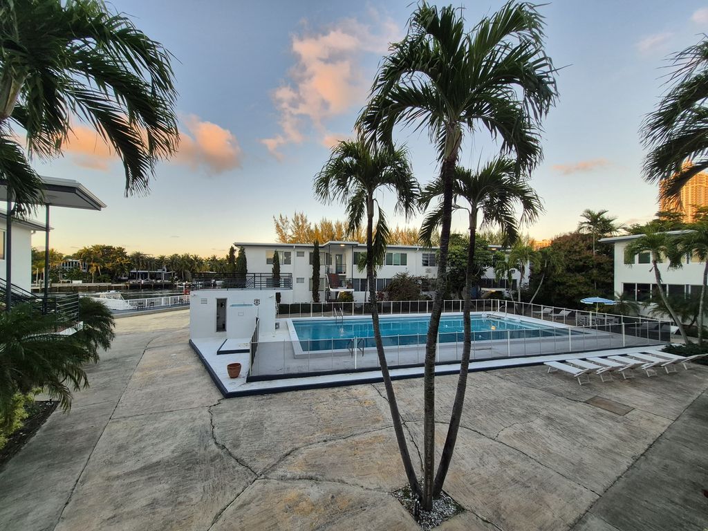 31 W 47th Ct #32, Miami Beach, FL 33140 - See Est. Value, Schools & More