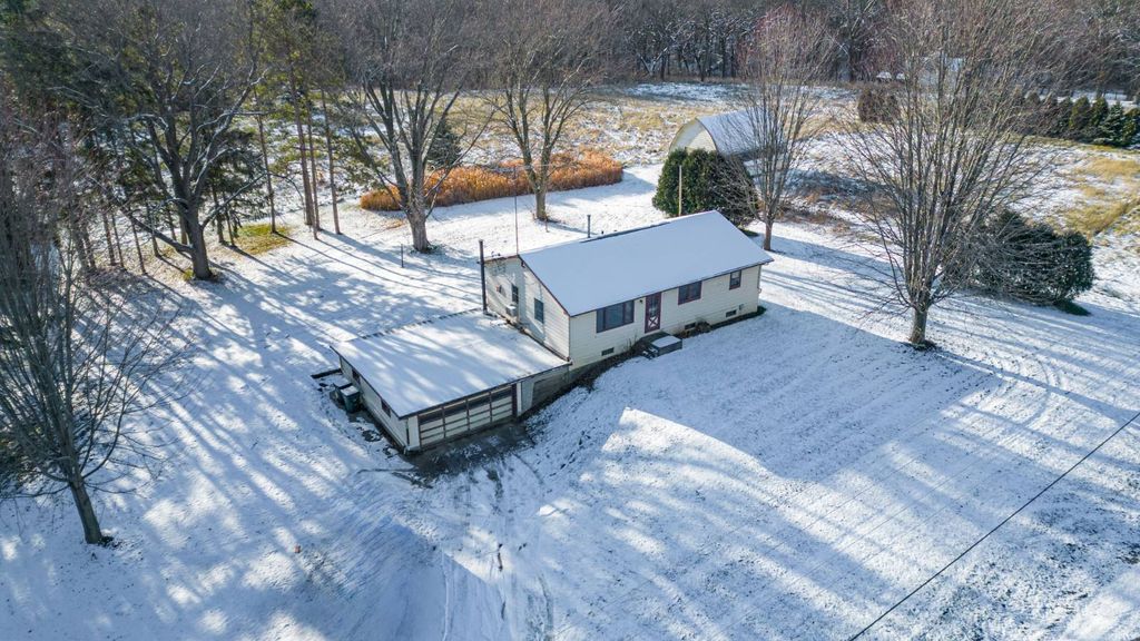 5519 N County Road F, Janesville, WI 53545 | MLS# 11227081 | Trulia