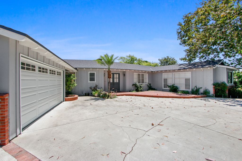 9636 La Cima Dr, Whittier, CA 90603 - See Est. Value, Schools & More