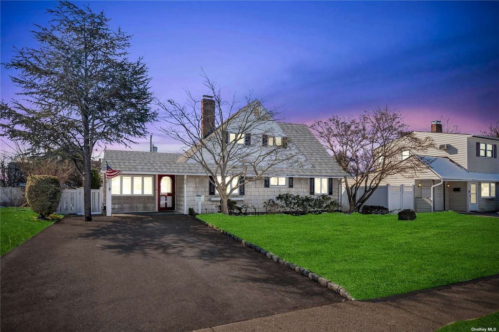 29 Rover Lane, Hicksville, NY 11801 | Trulia