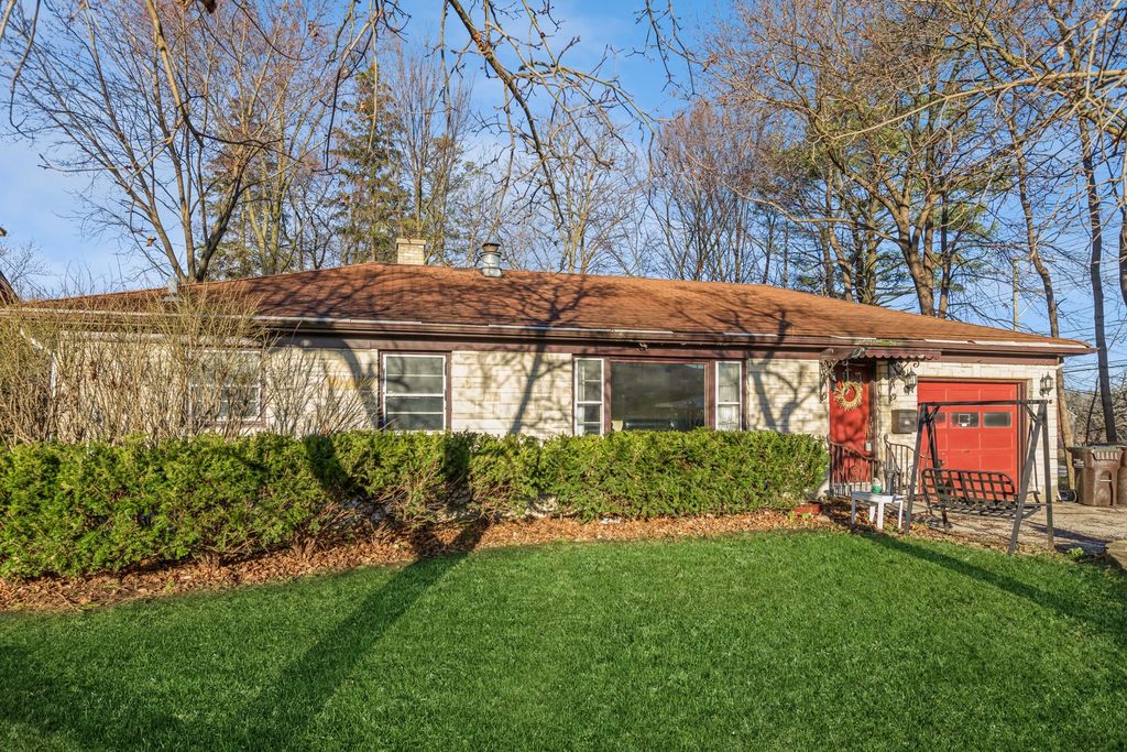 232 1st St, Crystal Lake, IL 60014 - See Est. Value, Schools & More