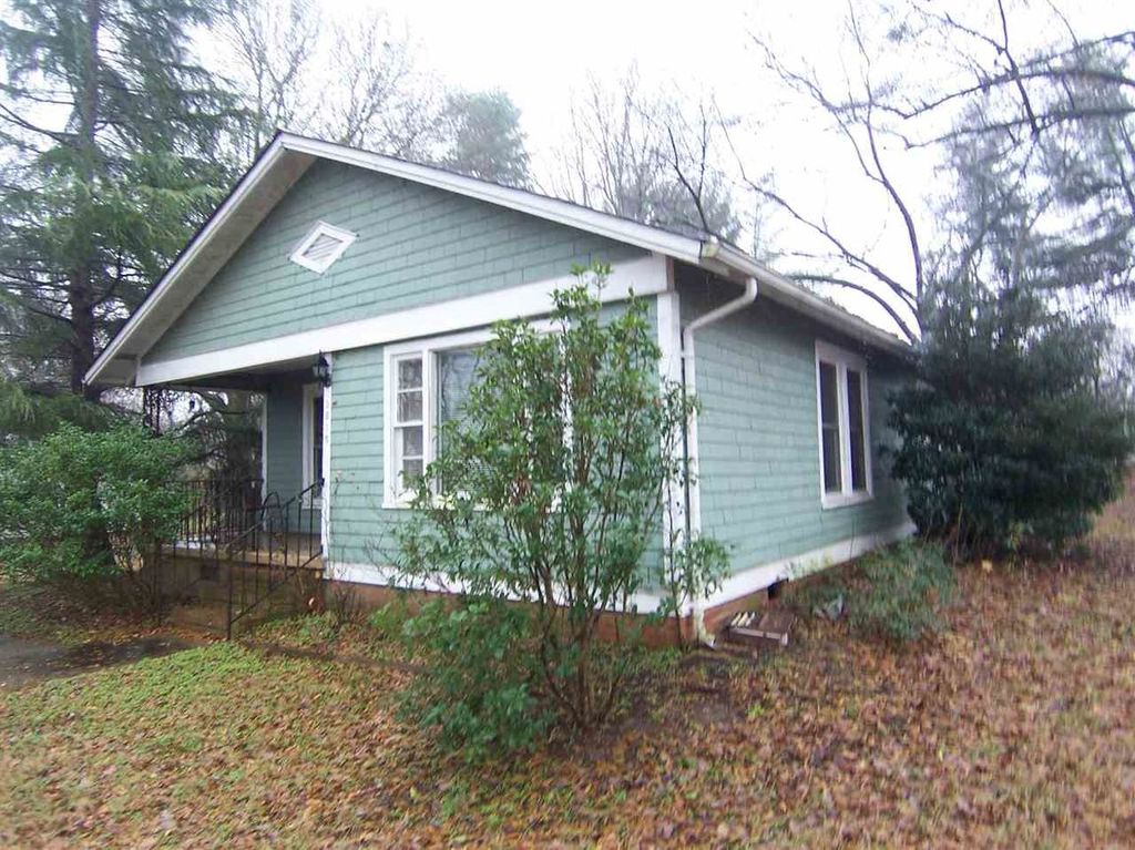 3815 W Dixon Blvd, Shelby, NC 28152 - See Est. Value, Schools & More