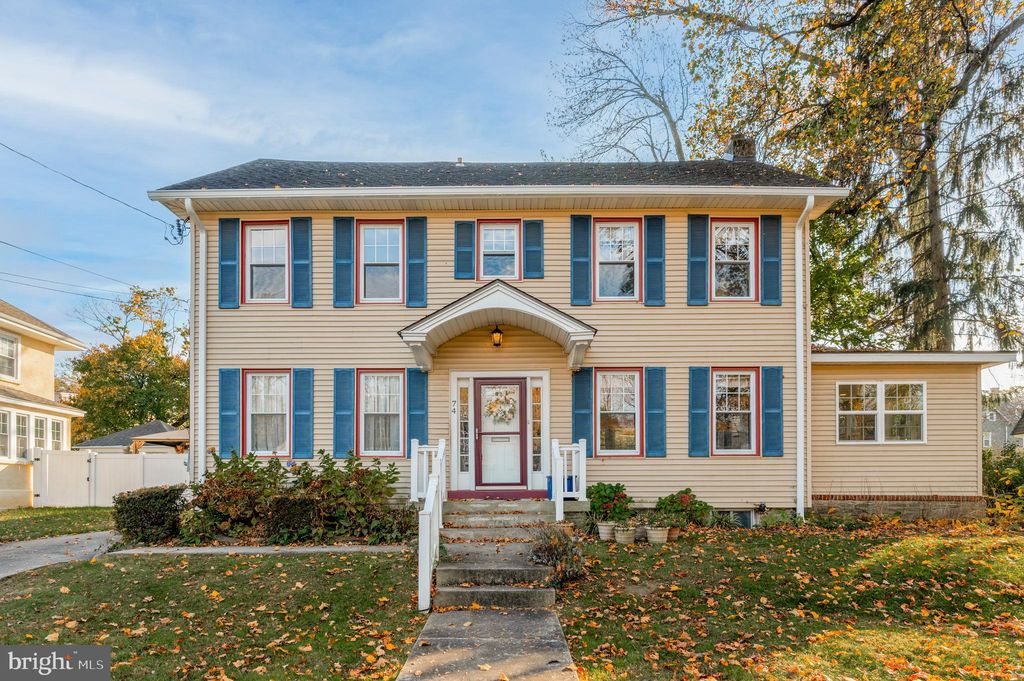 74 W Stratford Ave, Lansdowne, PA 19050 - See Est. Value, Schools & More