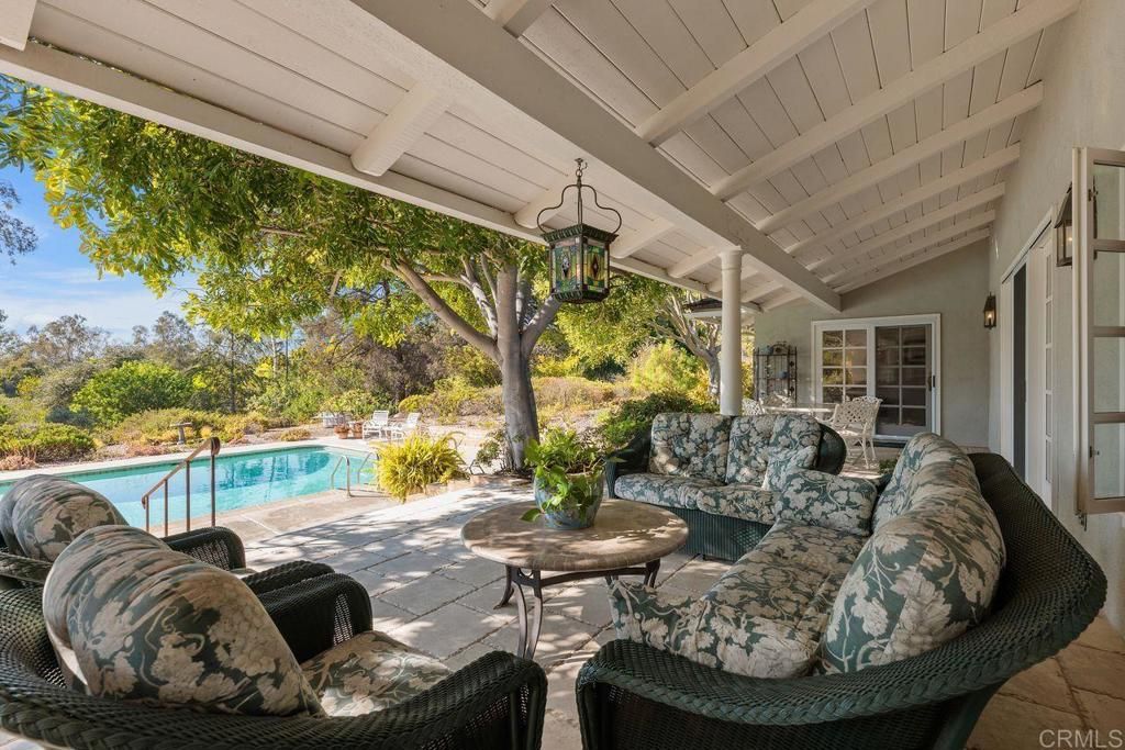 5916 Lago Lindo, Rancho Santa Fe, CA 92067 - See Est. Value, Schools & More