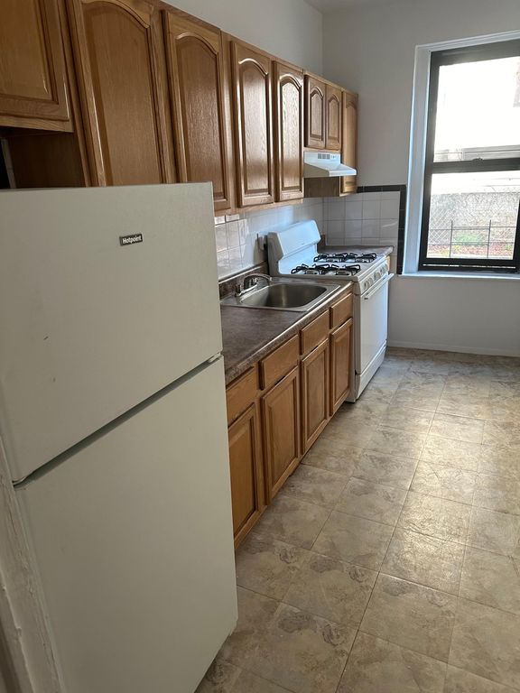 1075 Edison Ave #3A, Bronx, NY 10465 | Trulia