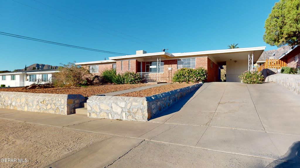 8305 Solar Pl, El Paso, TX 79904 - See Est. Value, Schools & More