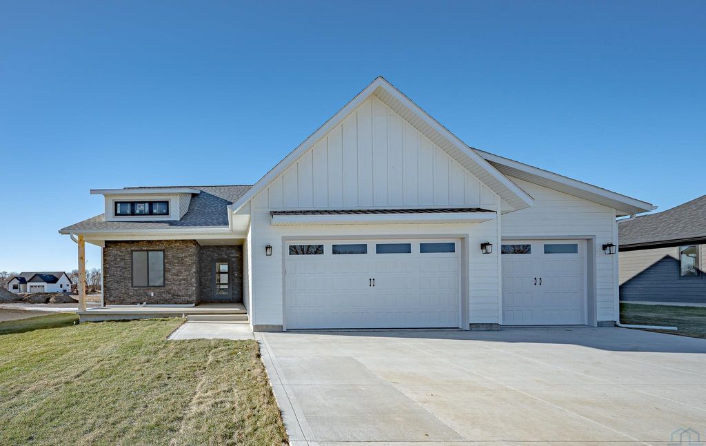 3211 Cider Mill Way, South Sioux City, NE 68776 | MLS# 831288 | Trulia