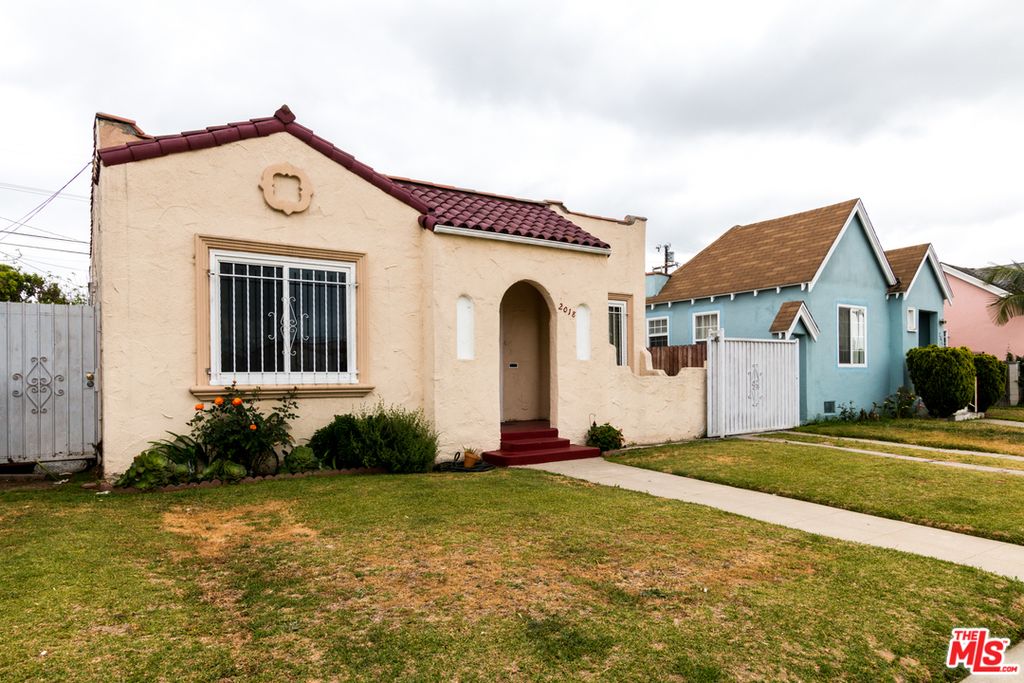 2018 W 67th St, Los Angeles, CA 90047 - See Est. Value, Schools & More