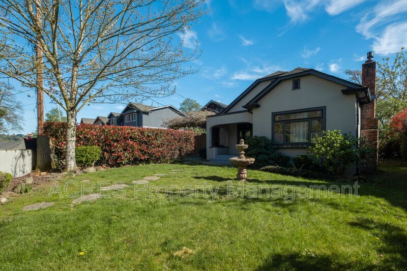 4027 S 128th St, Tukwila, WA 98168 - See Est. Value, Schools & More