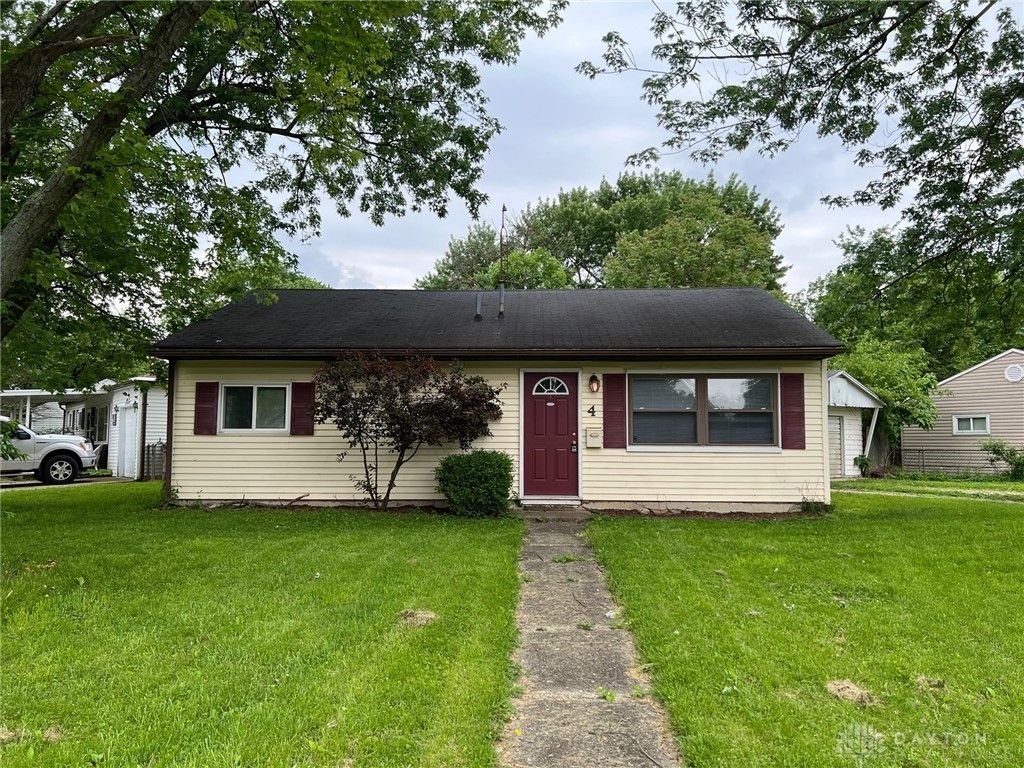4 Lindway Dr, Fairborn, OH 45324 - See Est. Value, Schools & More