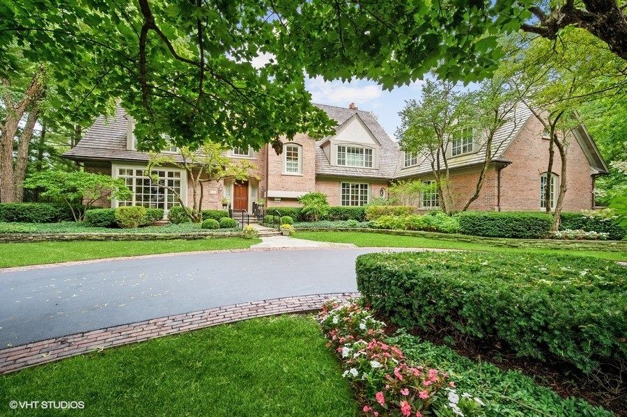 105 De Windt Rd, Winnetka, IL 60093 - See Est. Value, Schools & More