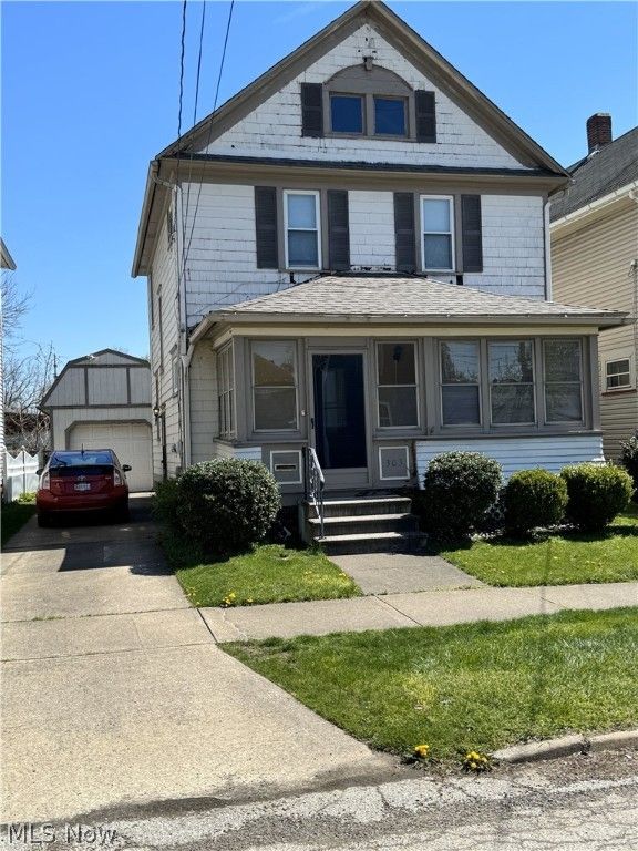 303 5th St NW, Barberton, OH 44203 | Trulia